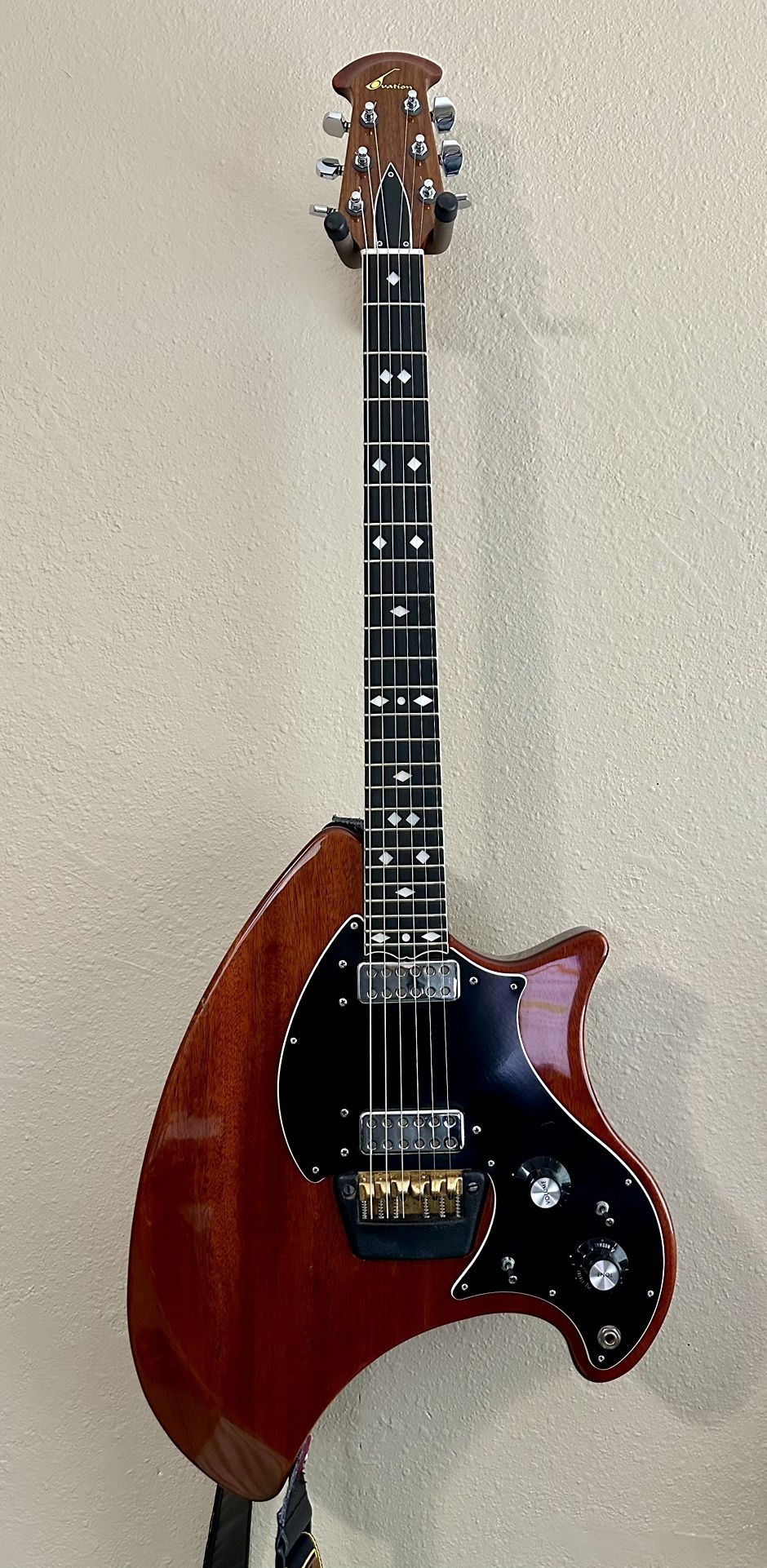 Ovation Deacon electric guitar for Sale in Issaquah, WA - OfferUp