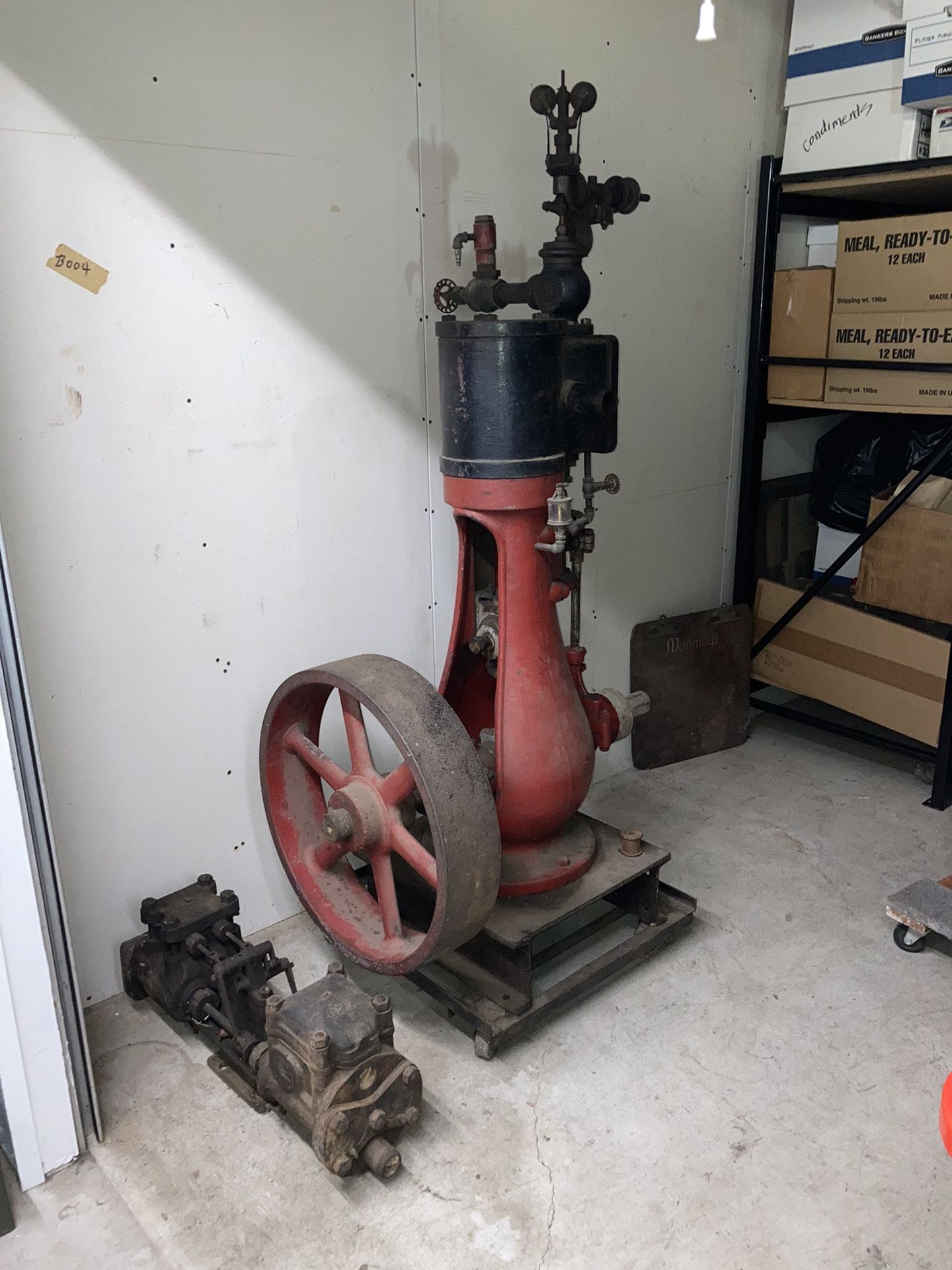 Antique Vertical Steam Engine w/flyball governor for Sale in Huntington ...