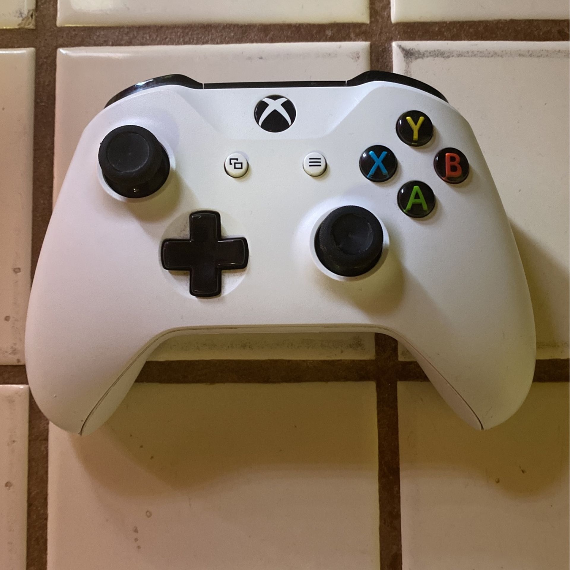 Xbox 1 Controller for Sale in Apple Valley, CA - OfferUp