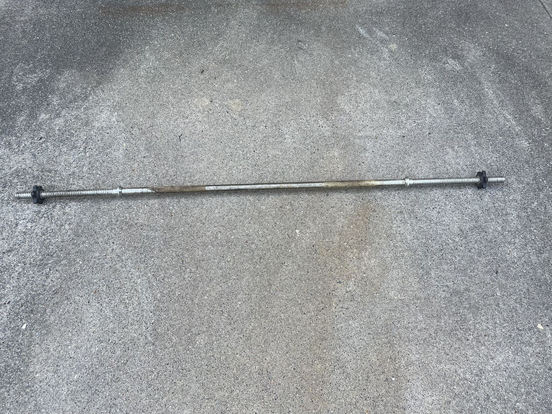 6ft Standard Barbell and Screw Collars for Sale in Johns Creek, GA ...