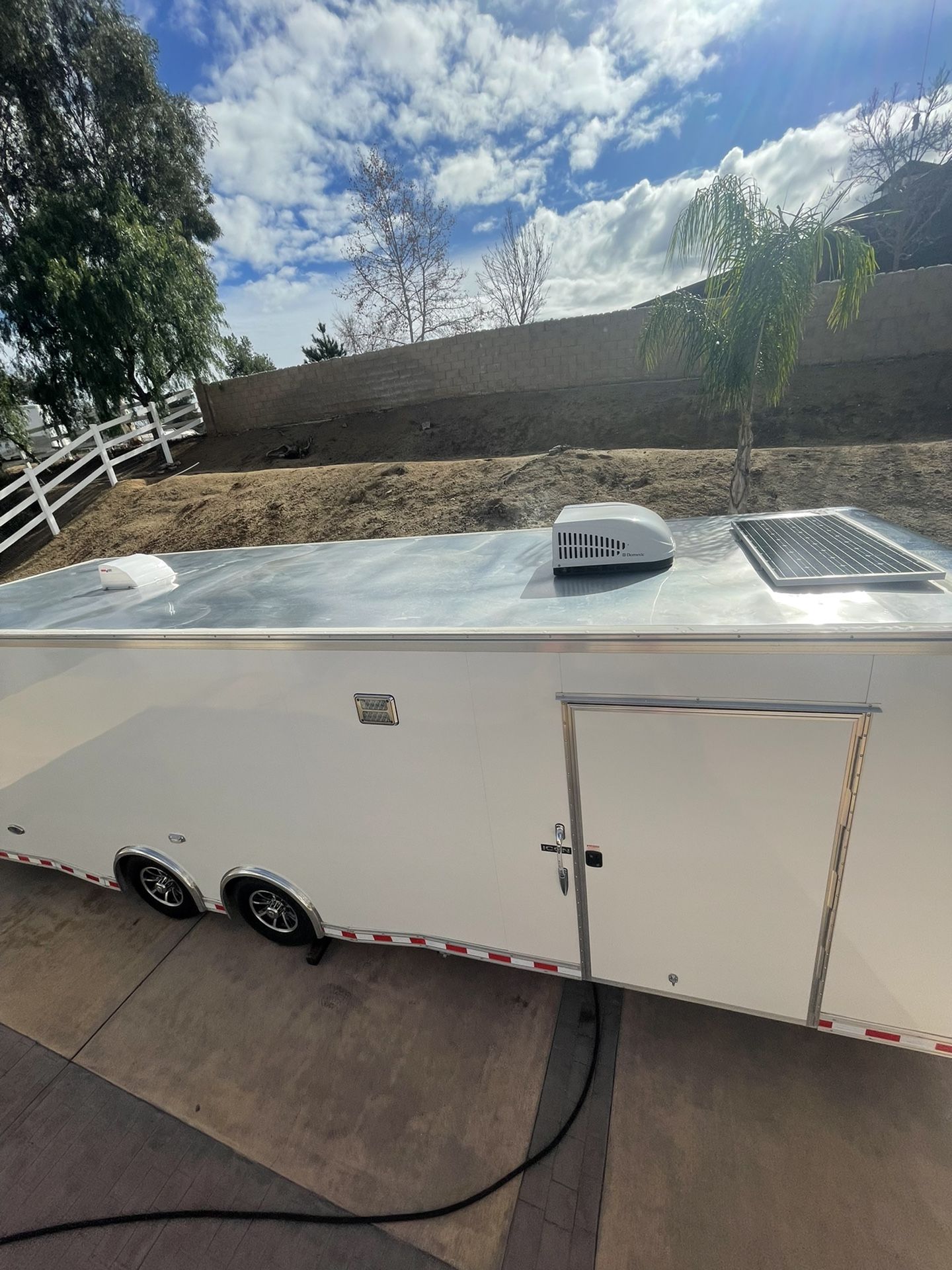 28’ Icon Box Trailer for Sale in Temecula, CA - OfferUp