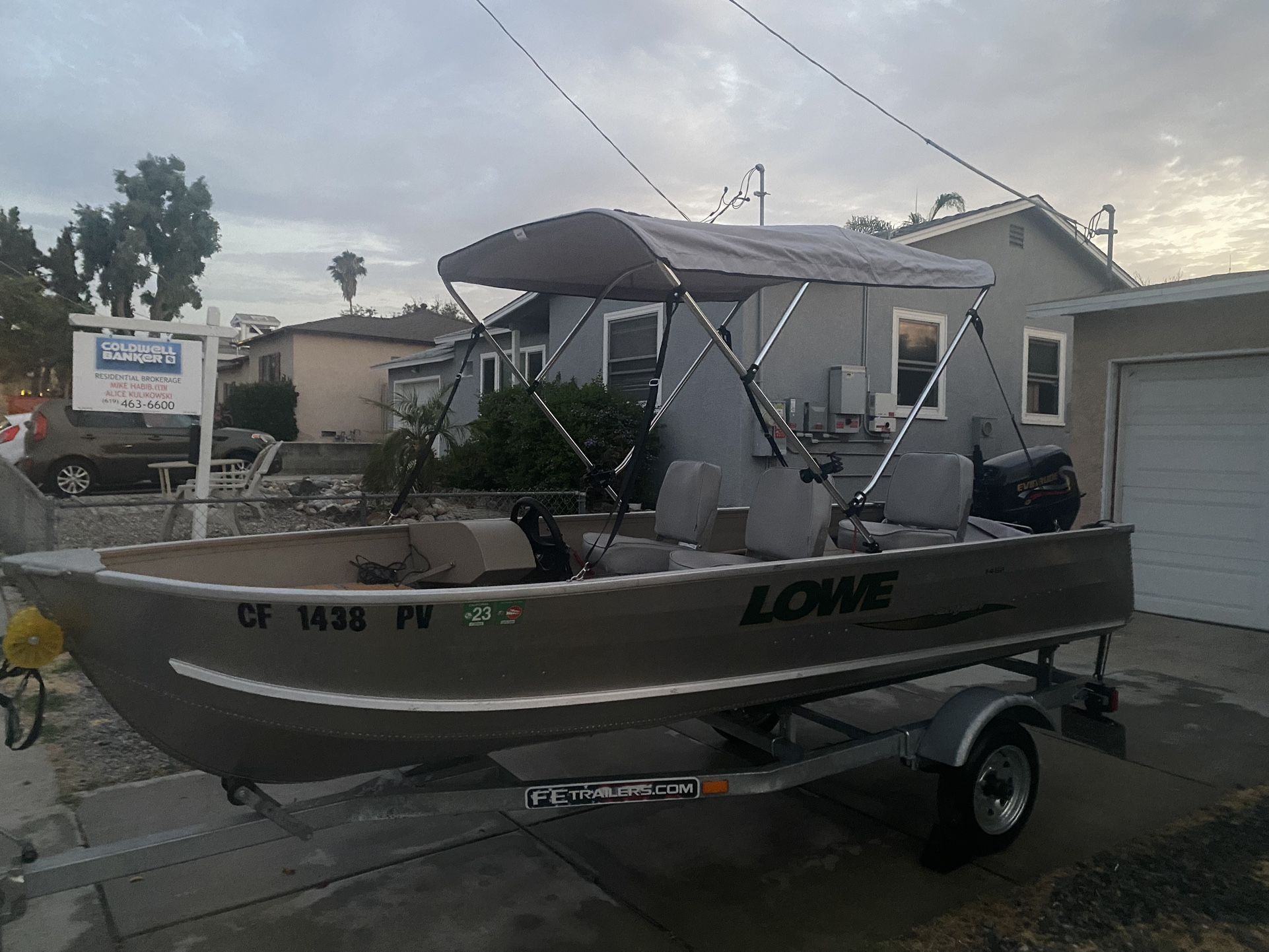 15ft Lowe Boat And Trailer for Sale in El Cajon, CA - OfferUp