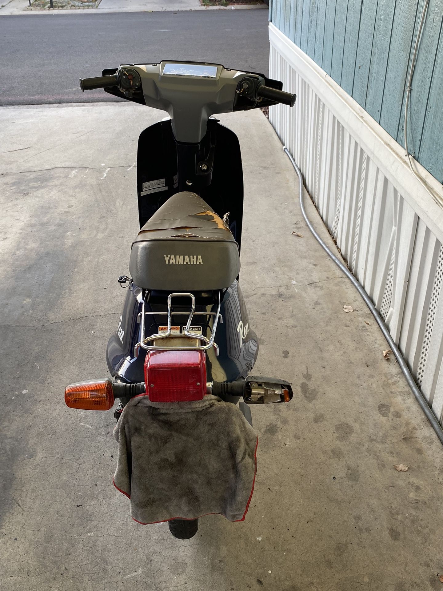 yamaha Moped 50cc Razz for Sale in Hemet, CA - OfferUp