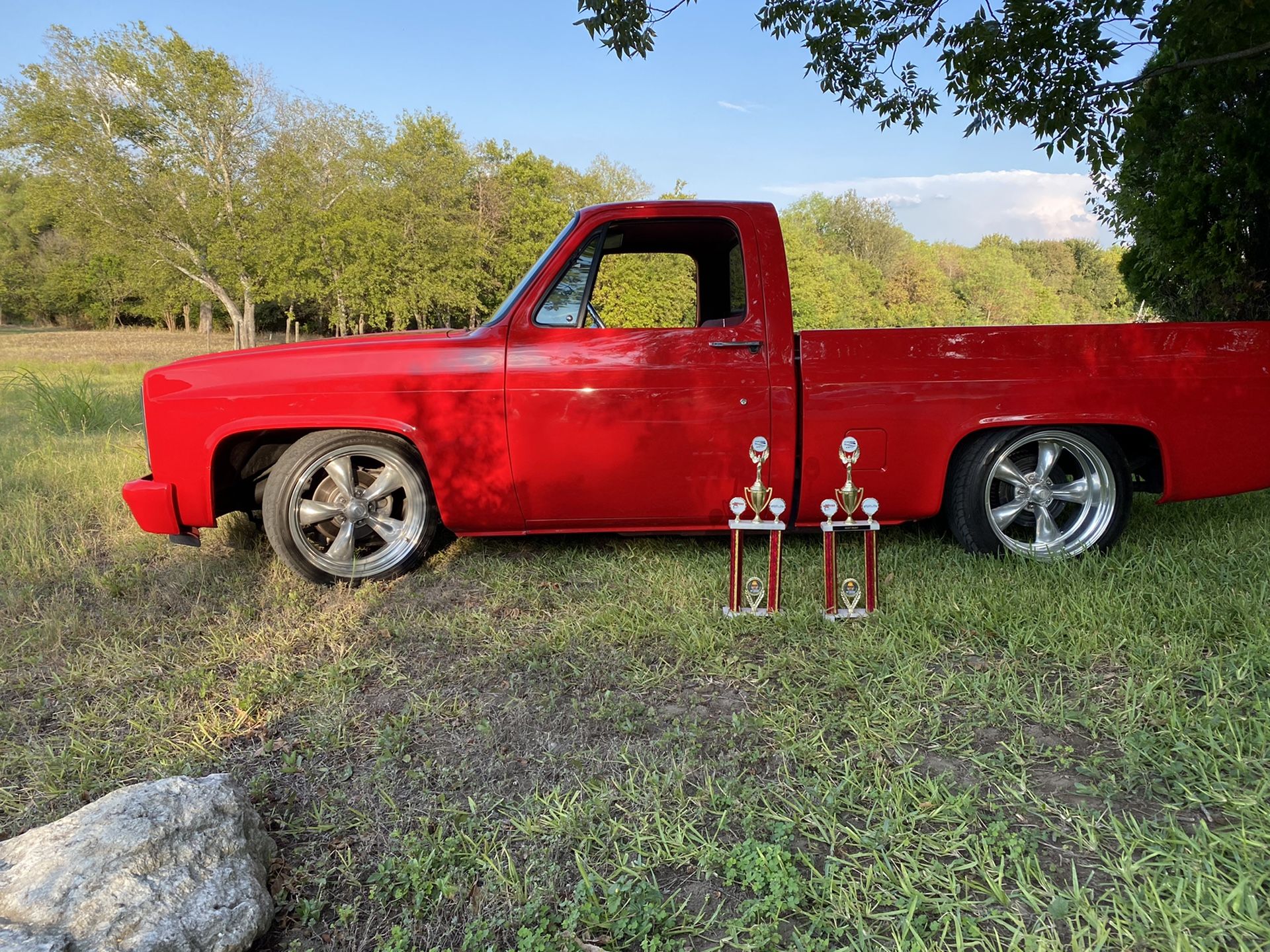 Custom 85 Chevy c10 pick up for Sale in San Antonio, TX - OfferUp