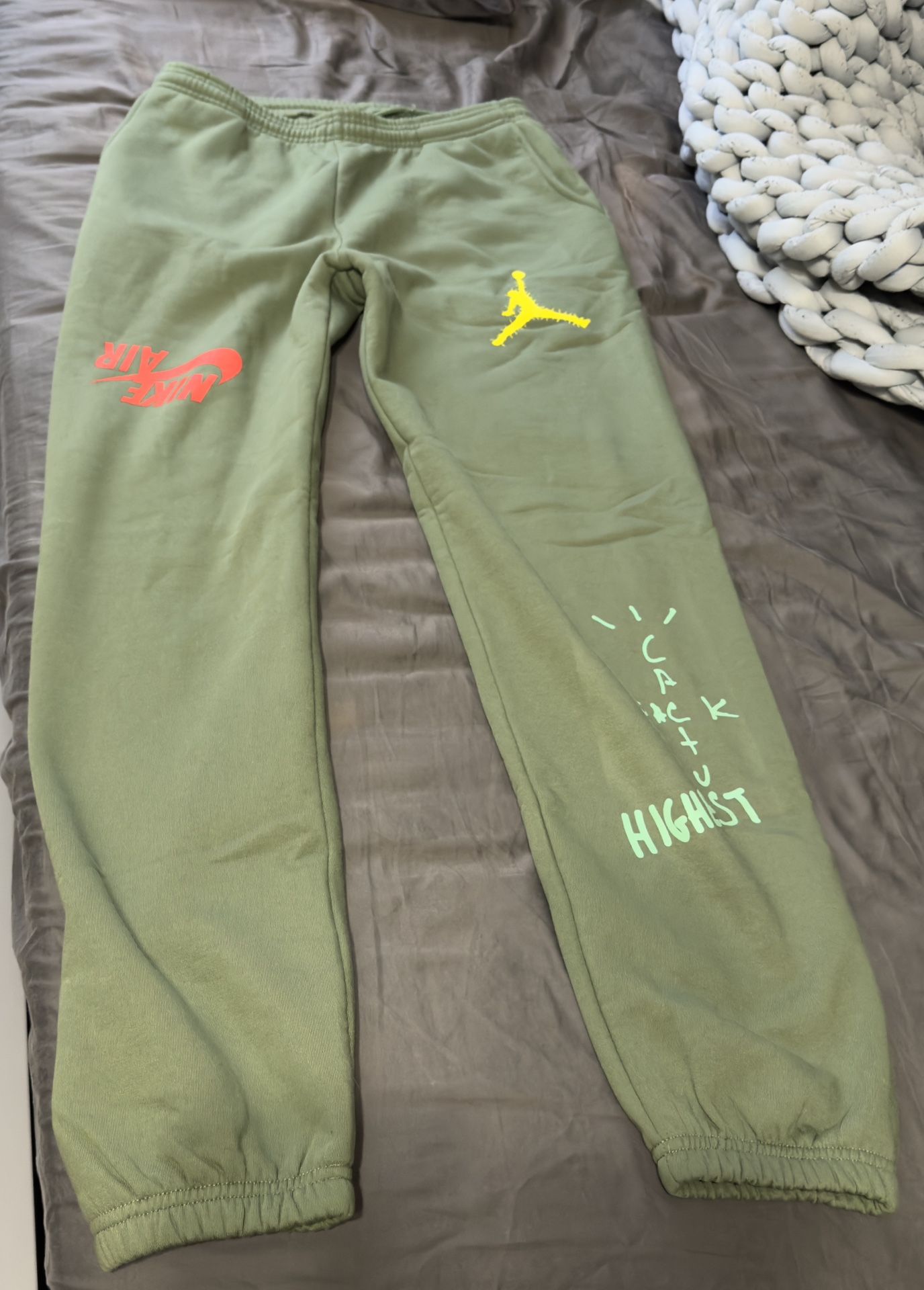 Jordan x Travis Scott x Cactus Jack Sweatpants for Sale in Euless, TX ...
