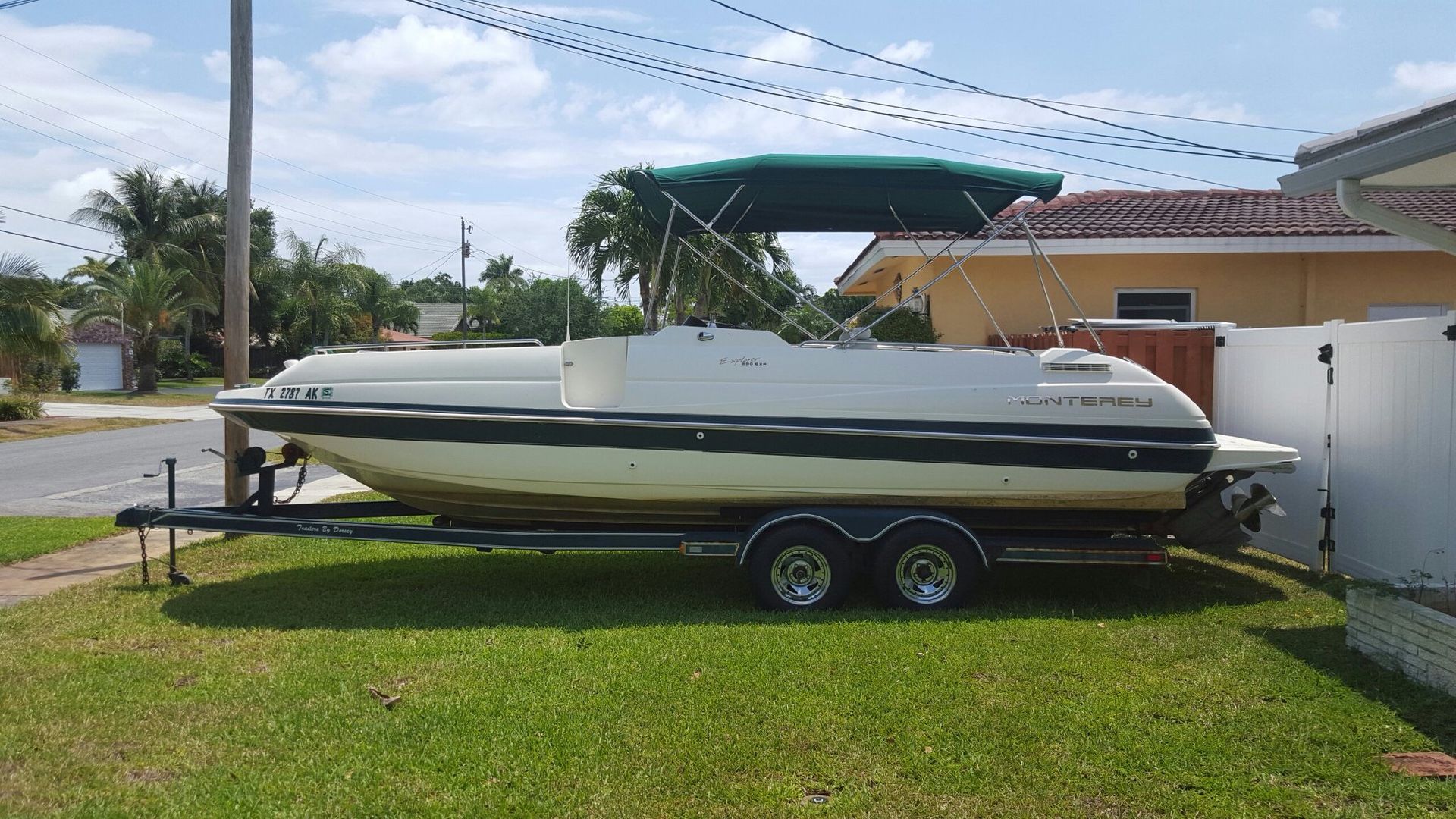 1995 Monterey 230 Explorer Deck Boat for Sale in Plantation, FL - OfferUp