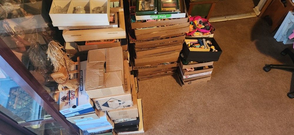 Bulk Stock Of Merchandise For Resellers Liquidating for Sale in ...