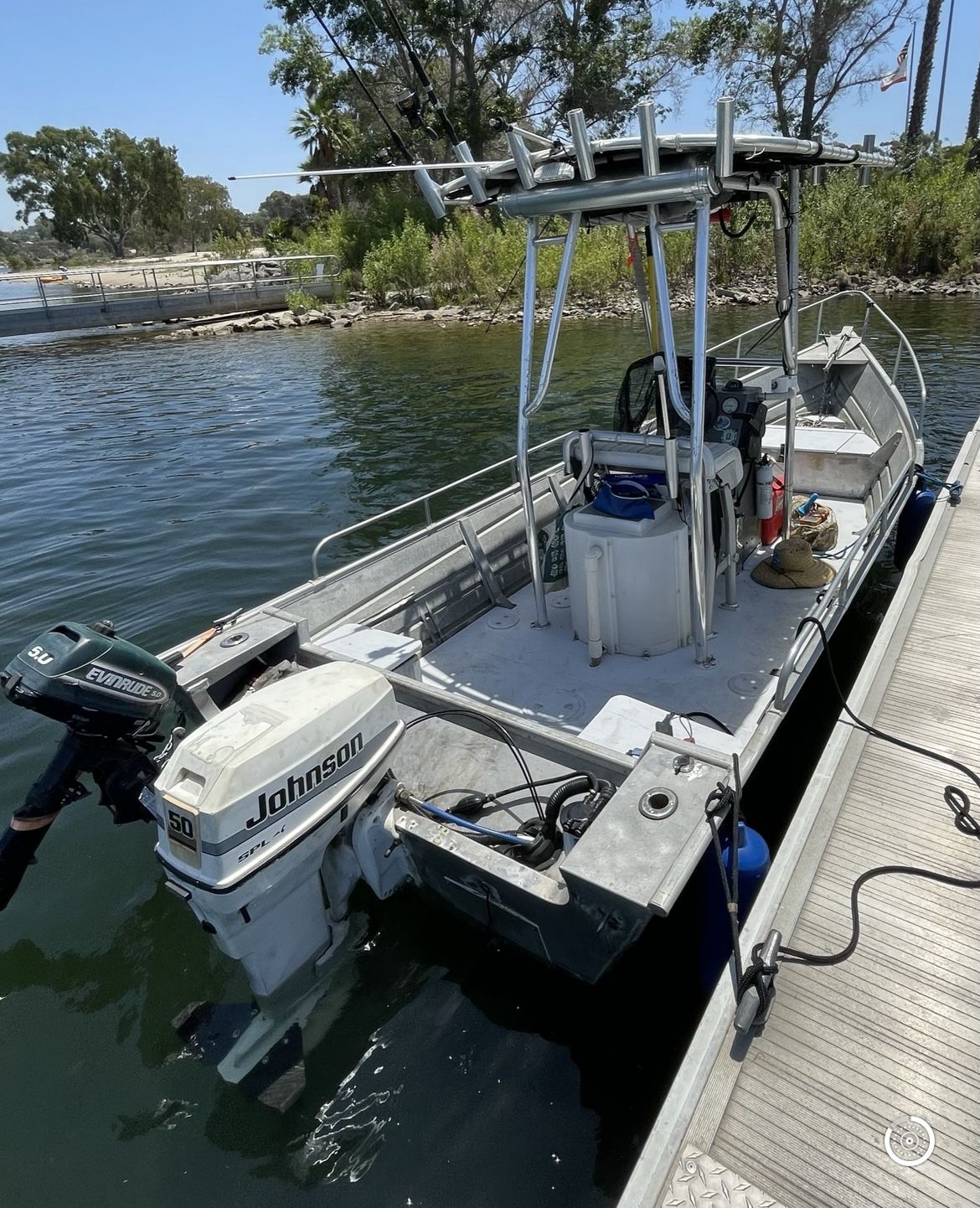 18’ Bayrunner Bay Runner Aluminum Center Console Fishing Boat with ...