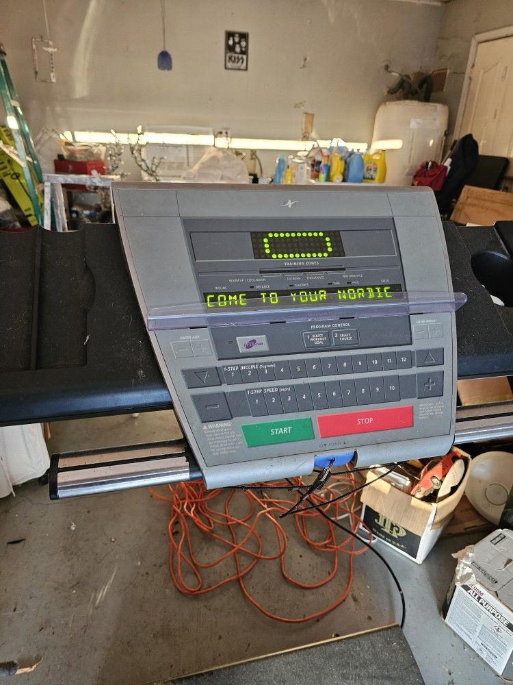 Full Size Treadmill for Sale in Houston, TX - OfferUp