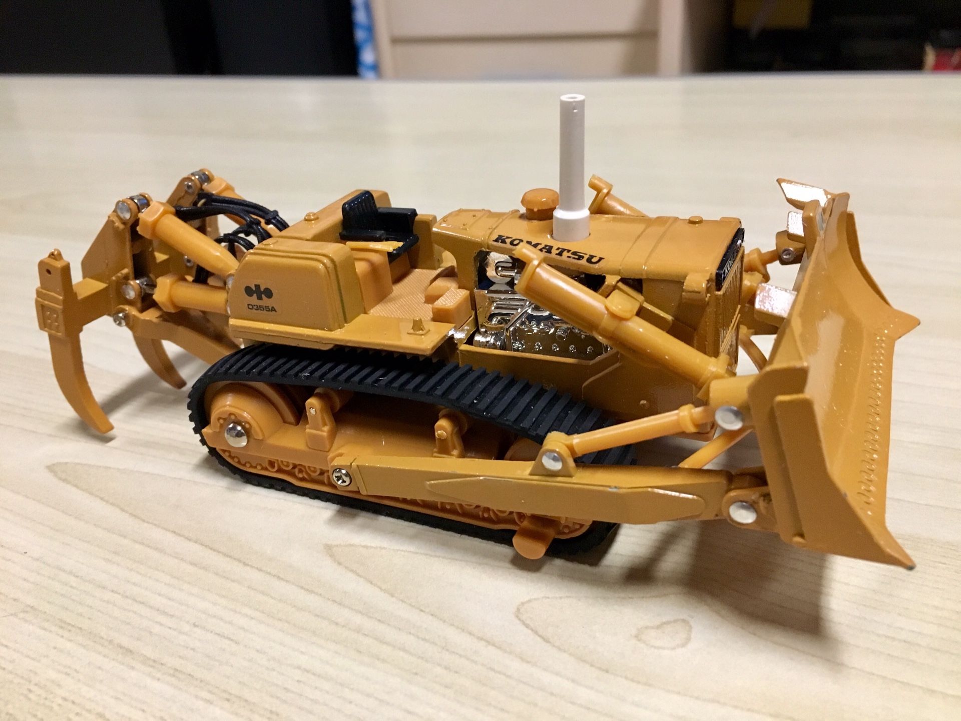 Komatsu D355A Bulldozer by Yonezawa Diapet for Sale in Aiea, HI - OfferUp