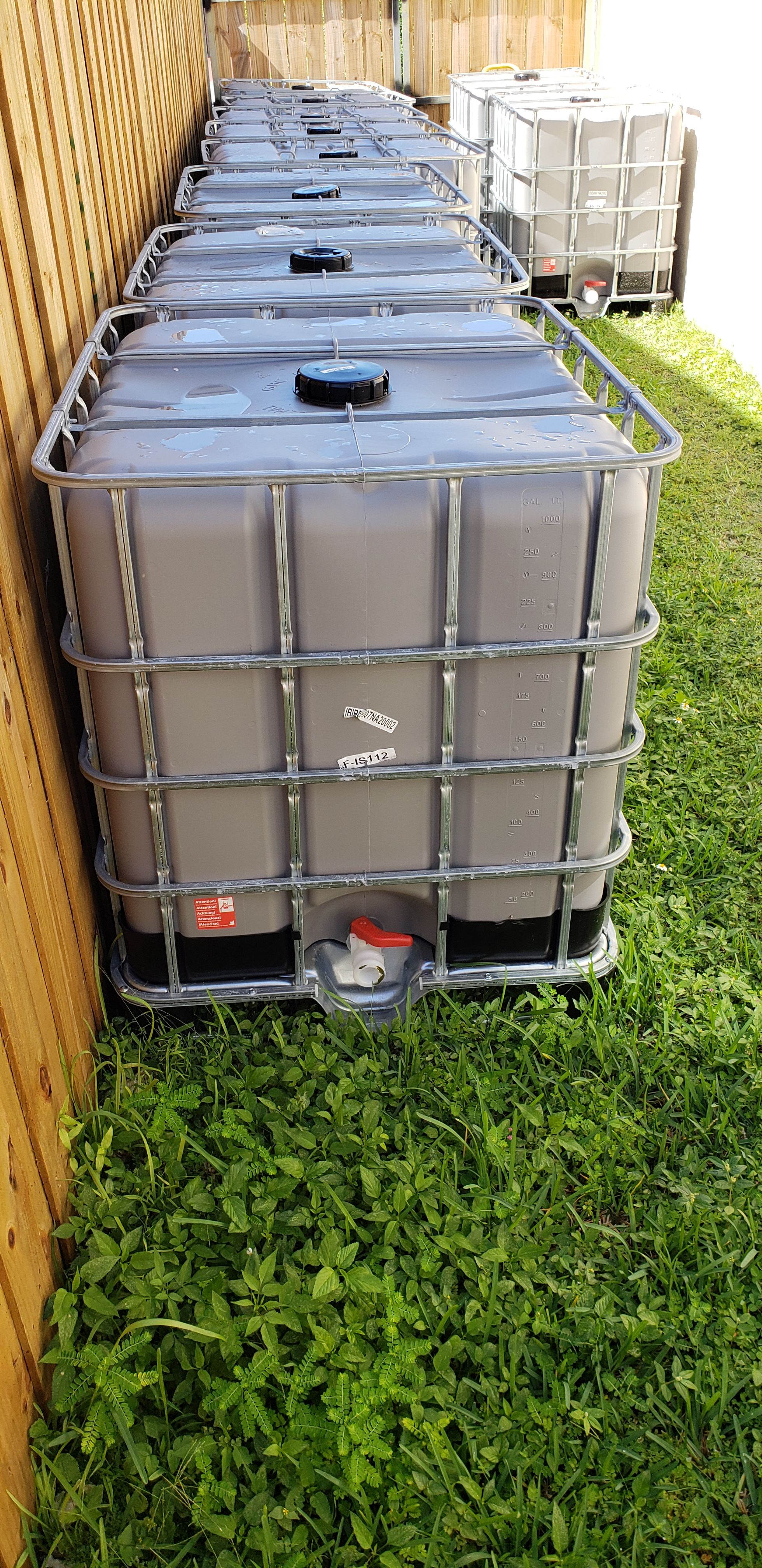 WATER TANK TOTE 1000 LITERS / 250 GALLONS LIQUID CONTAINER MOBILE CAR ...