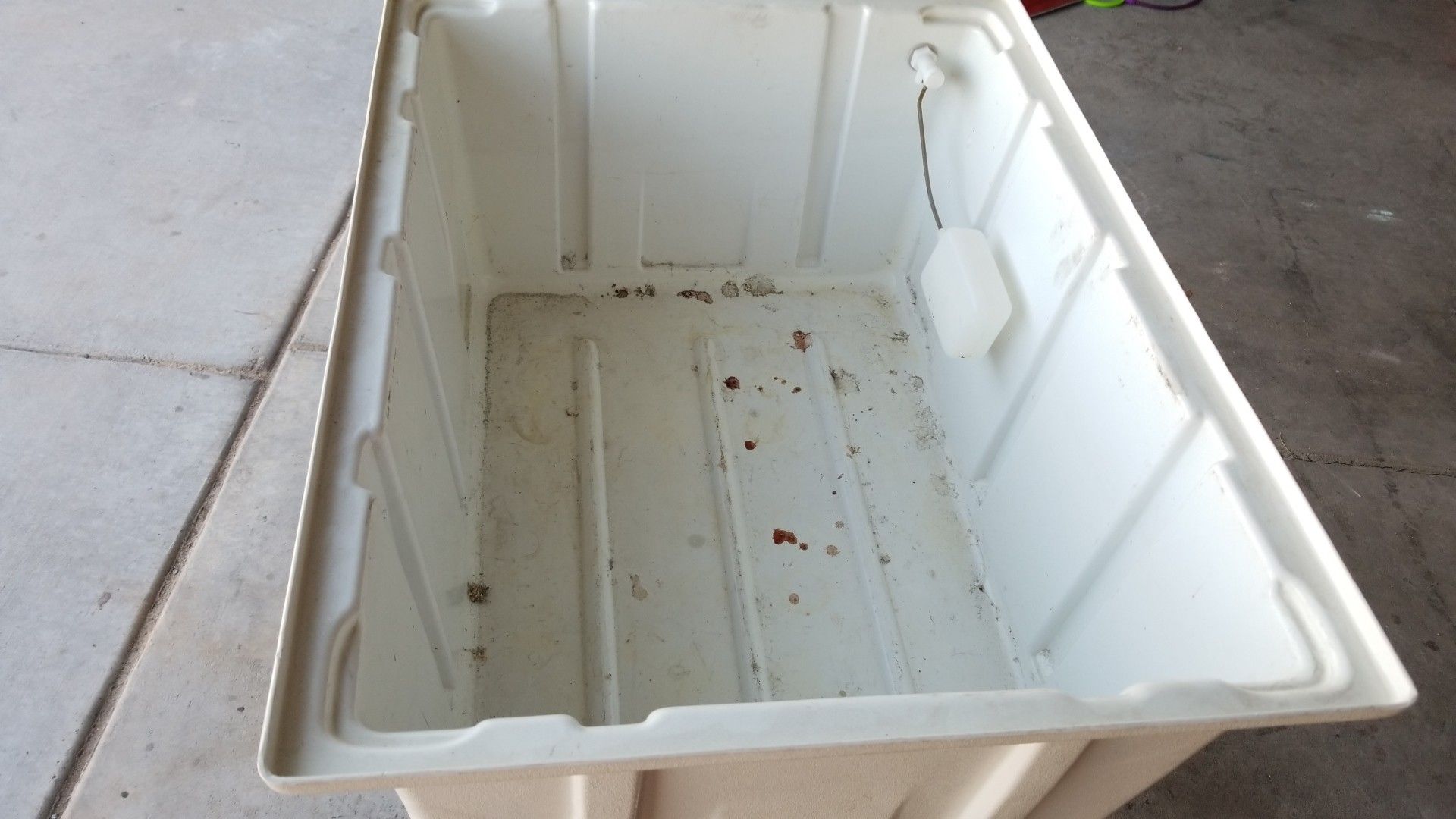 Reservoir with float shut off for Sale in Henderson, NV - OfferUp