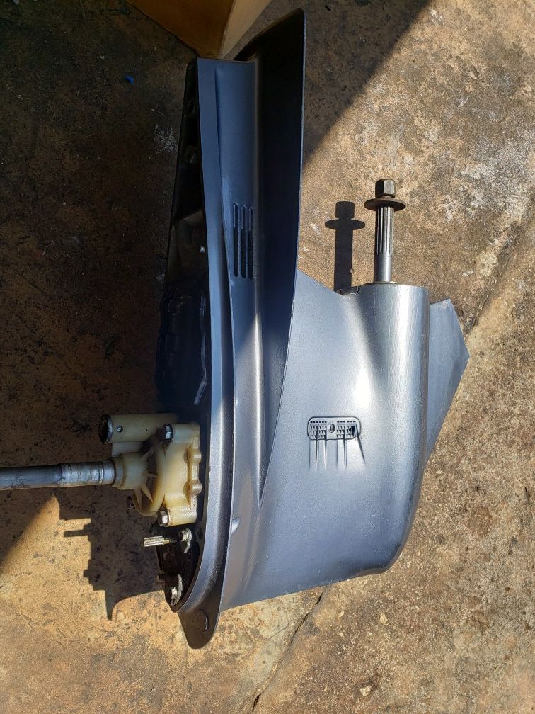 Yamaha outboard 2 stroke 250 225 25 inch right hand lower unit LOWER ...