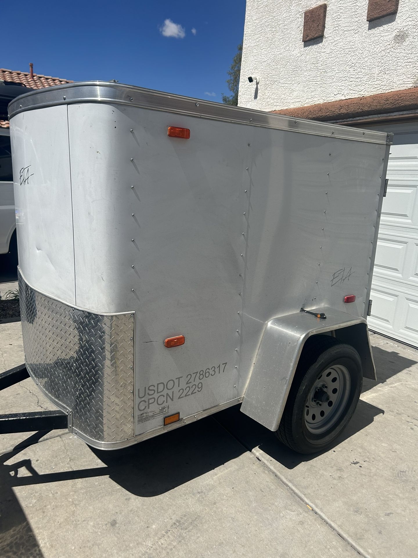 4x6 Trailer Enclosed for Sale in Henderson, NV - OfferUp