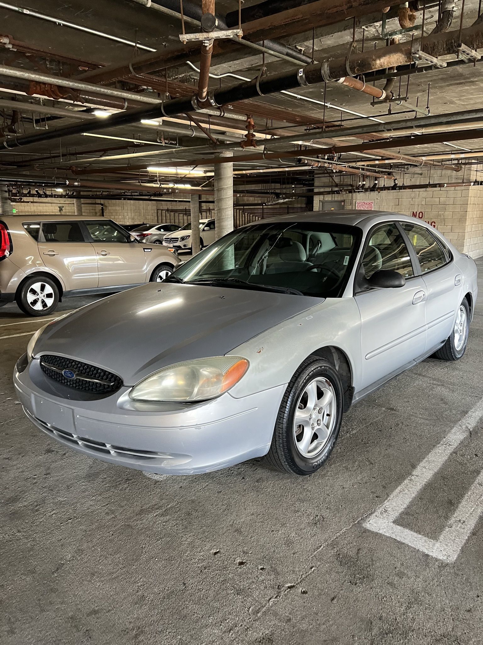 2001 Ford Taurus for Sale in Los Angeles, CA - OfferUp