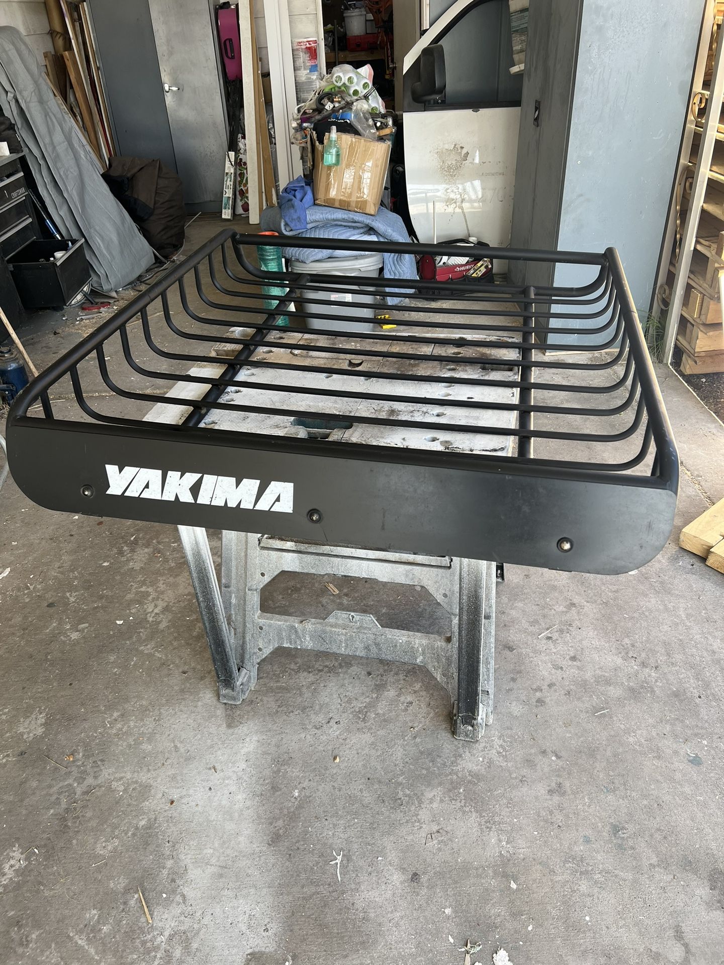 Yakima Roof Rack Load warrior for Sale in Las Vegas, NV - OfferUp