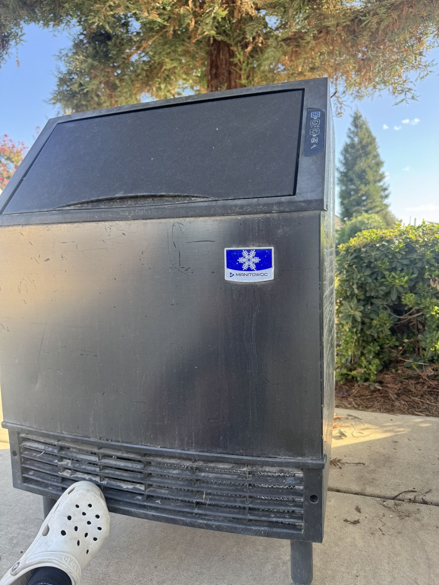 Free Ice Machine for Sale in Visalia, CA - OfferUp