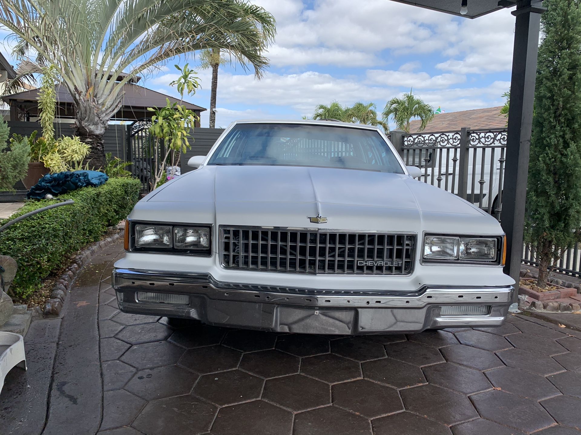 1986 Chevrolet Caprice for Sale in Hialeah, FL - OfferUp