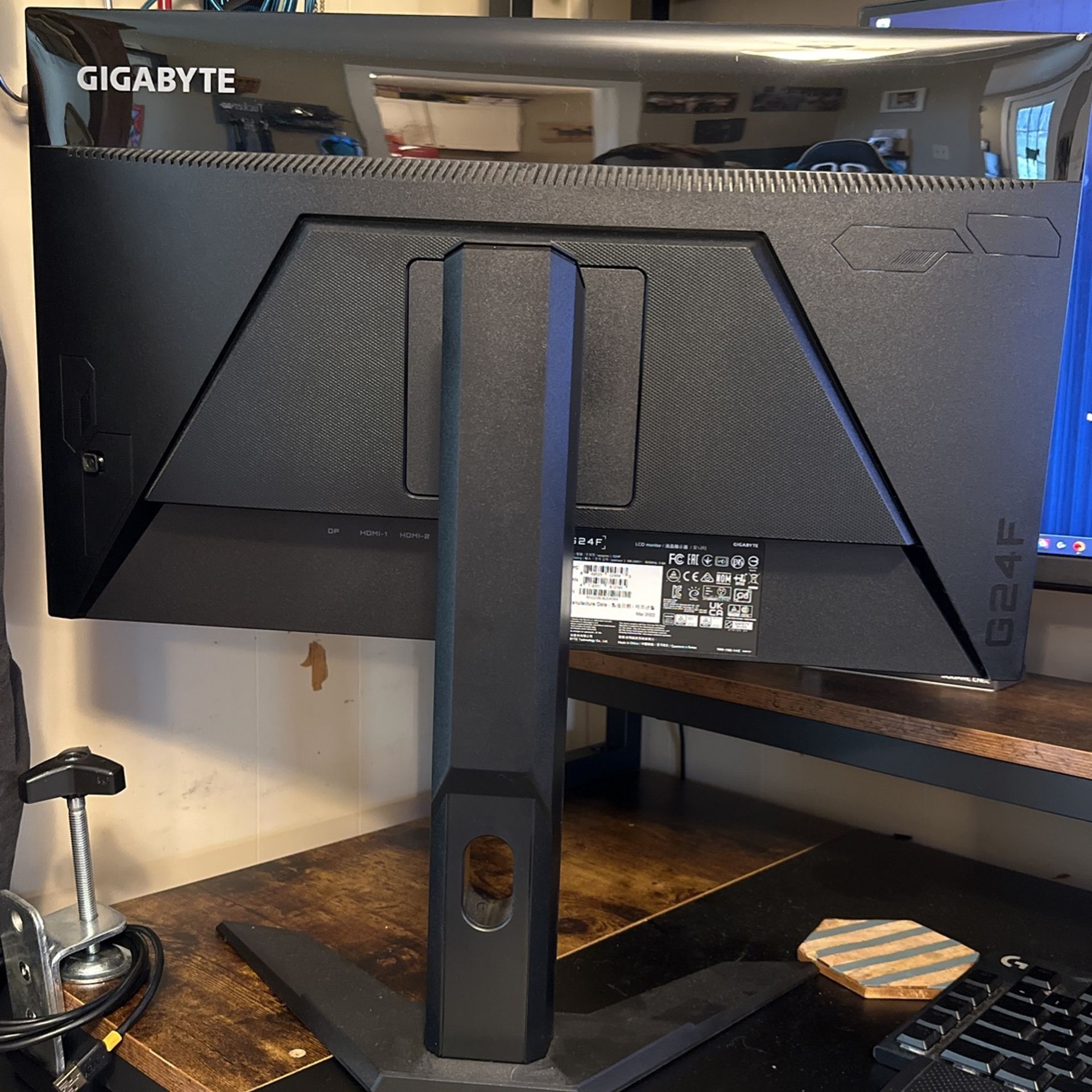 Gigabyte G24f Monitor 165 Hz for Sale in East Palestine, OH - OfferUp