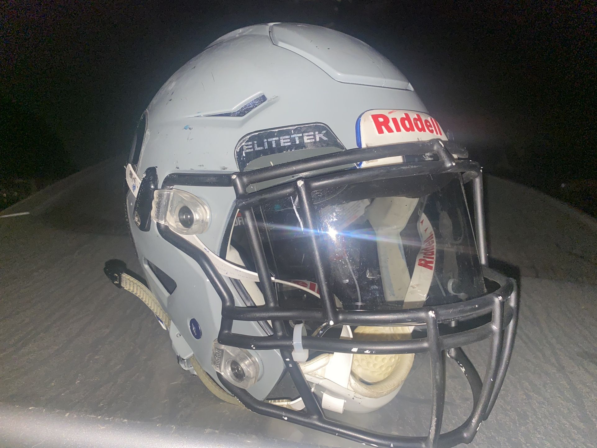 RIDDELL helmet Size L for Sale in Rialto, CA - OfferUp