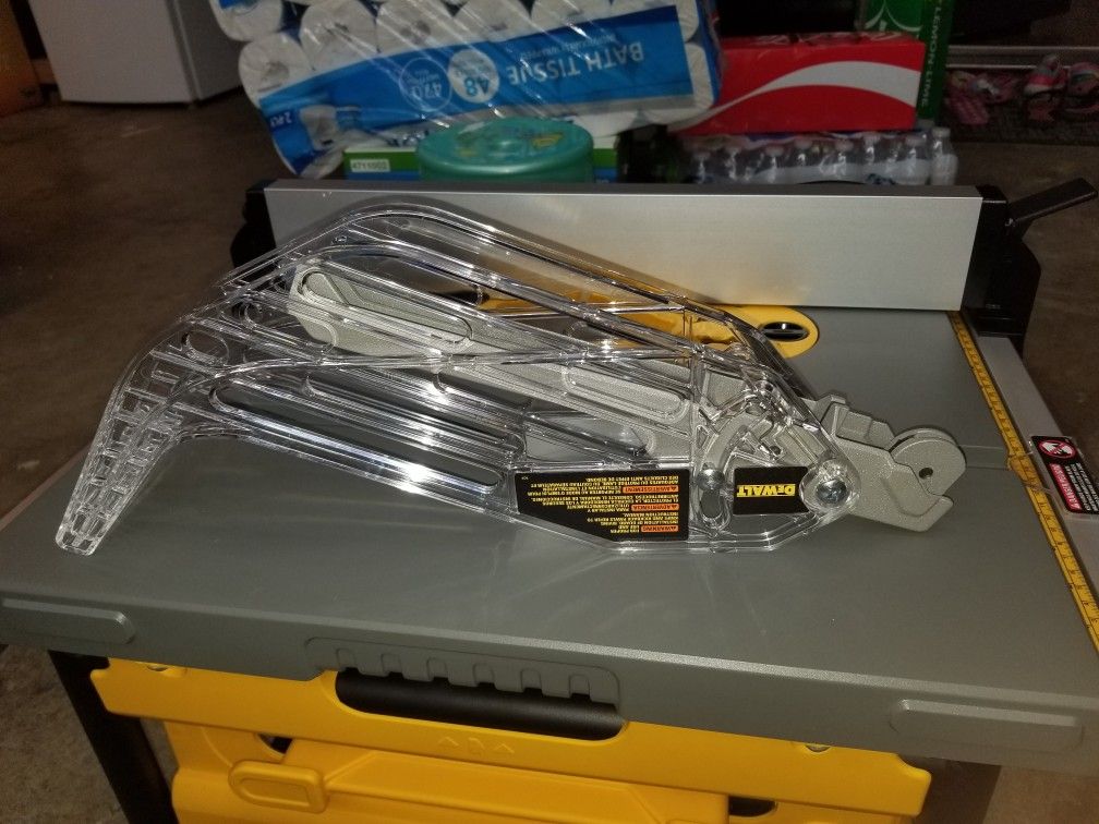 Blade guard for Dewalt DW745 Table saw for Sale in Everett, WA - OfferUp