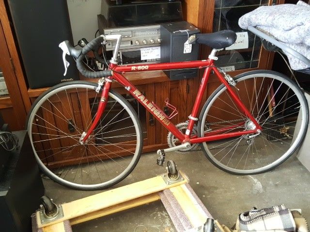 RALEIGH R-600 ROAD BIKE for Sale in Albuquerque, NM - OfferUp