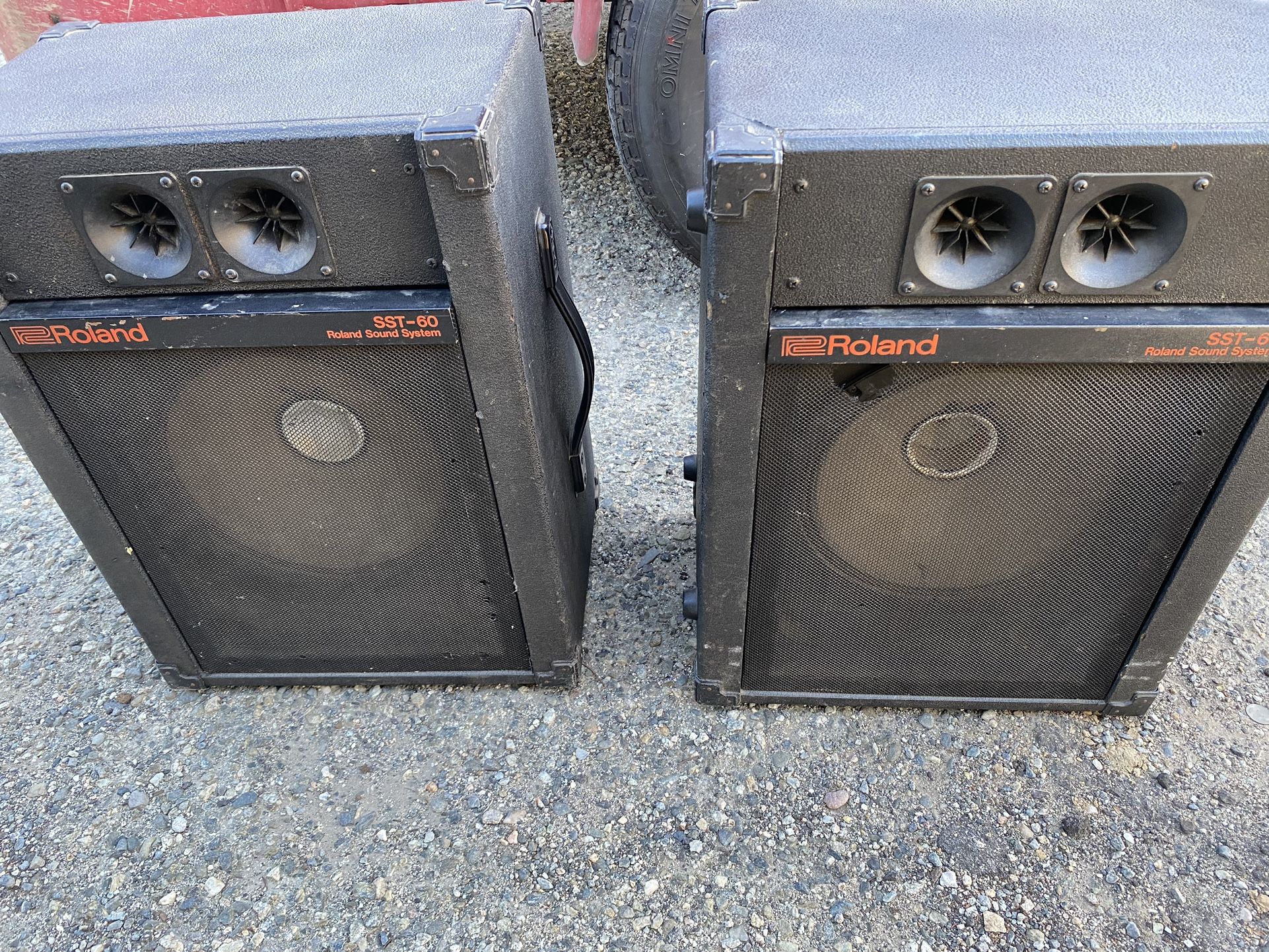 Speakers Roland Sst-60 for Sale in Fontana, CA - OfferUp