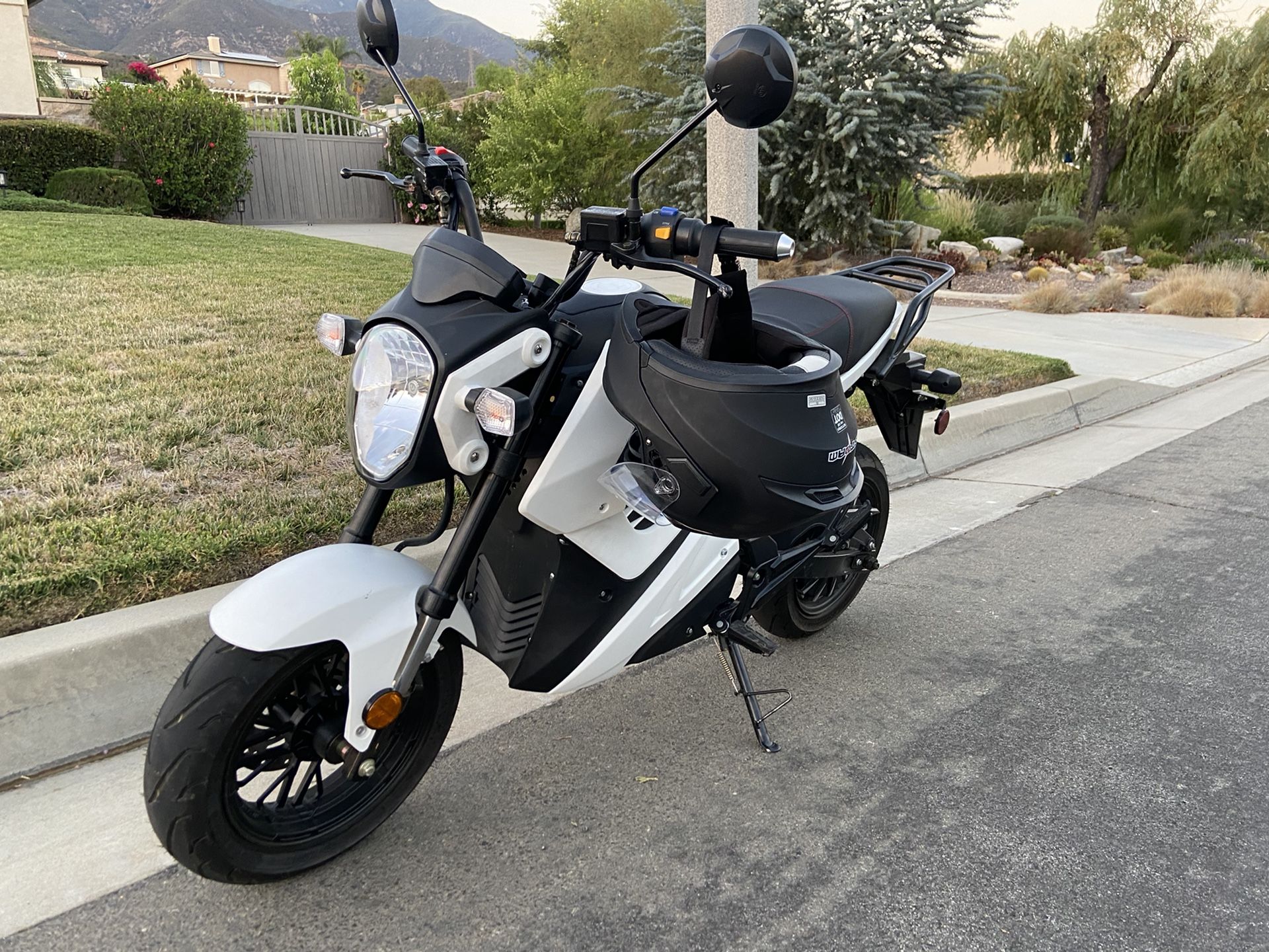 Venom E Vader Motorcycle for Sale in Alta Loma, CA - OfferUp