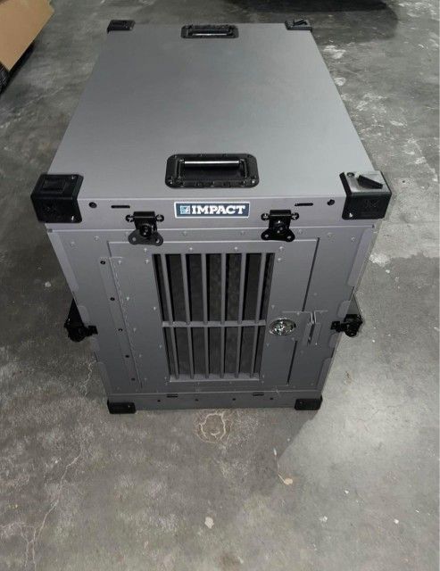 Impact Collapsible Crate for Sale in Bellerose, NY - OfferUp