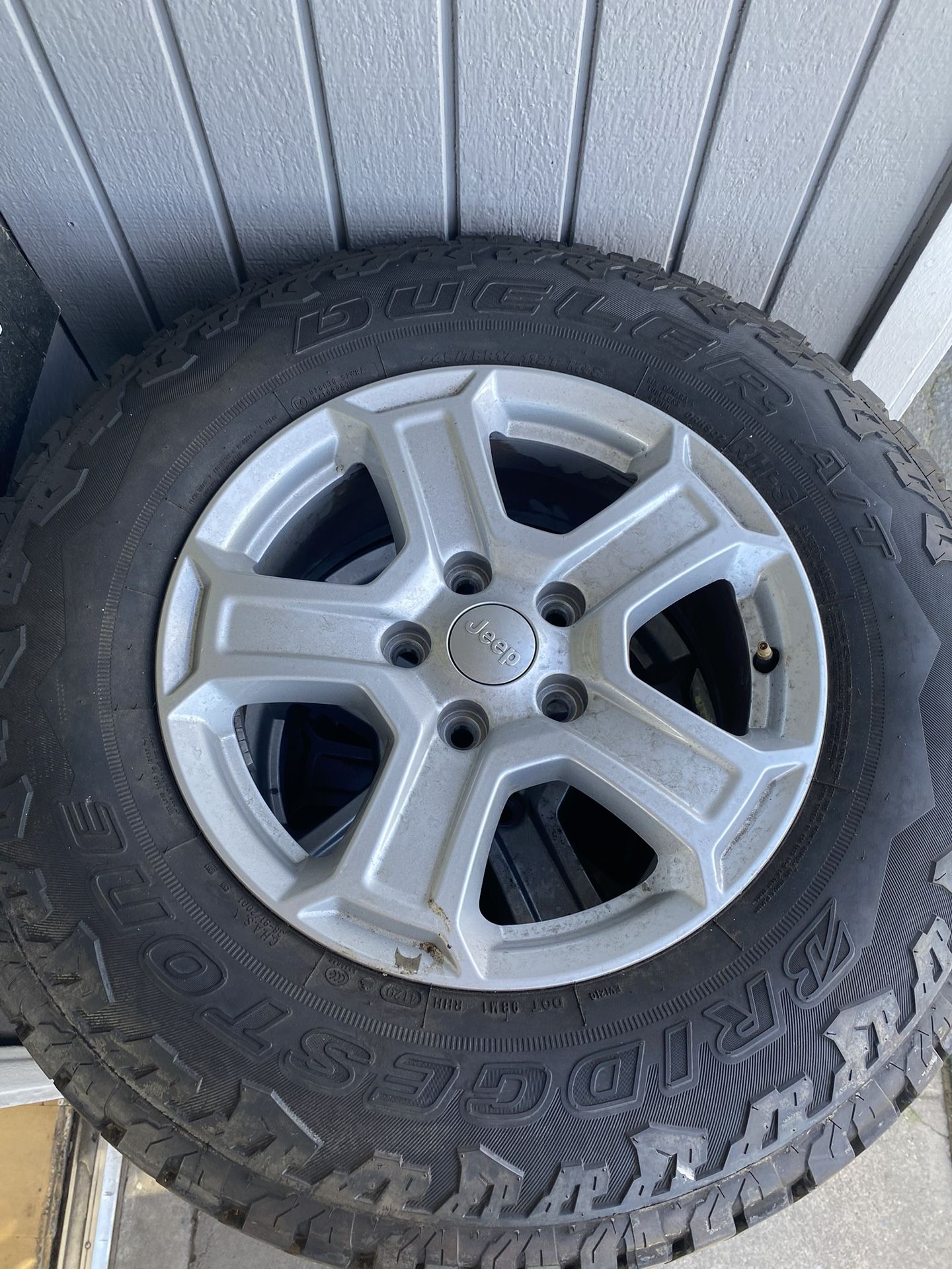 Jeep Wrangler Rubicon 17” OEM Factory Wheels and Tires 245-75-R17 for ...