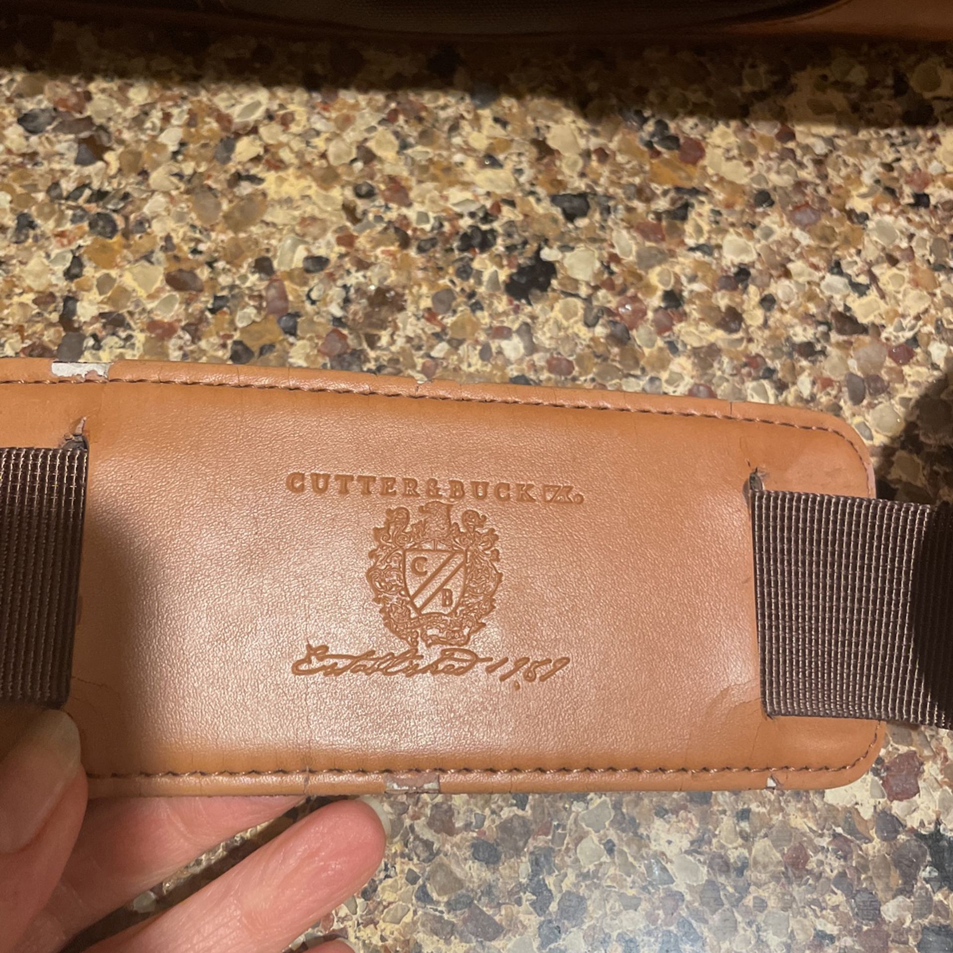 Cutter &Buck Legacy collection TSA approved Messenger Bag Leather ...