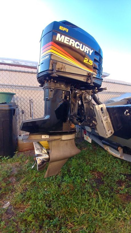 Mercury racing 2.5L 225 promax poherhead for Sale in Hialeah, FL - OfferUp