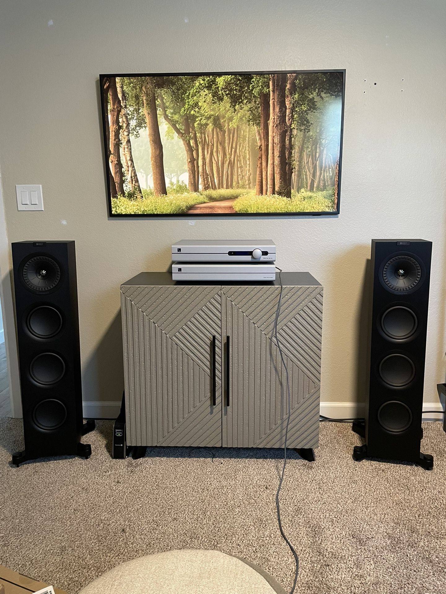 KEF Q750 Floor-Standing Speakers (Pair) for Sale in Phoenix, AZ - OfferUp