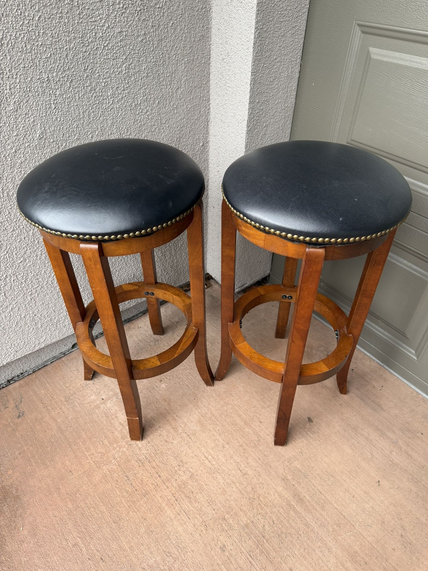 Wooden Bar Stools for Sale in Buena Park, CA - OfferUp