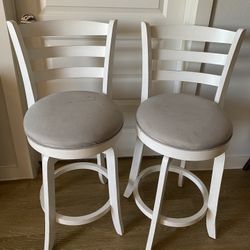 26 inch Bee Willow Bar Stools for Sale in Austin TX OfferUp