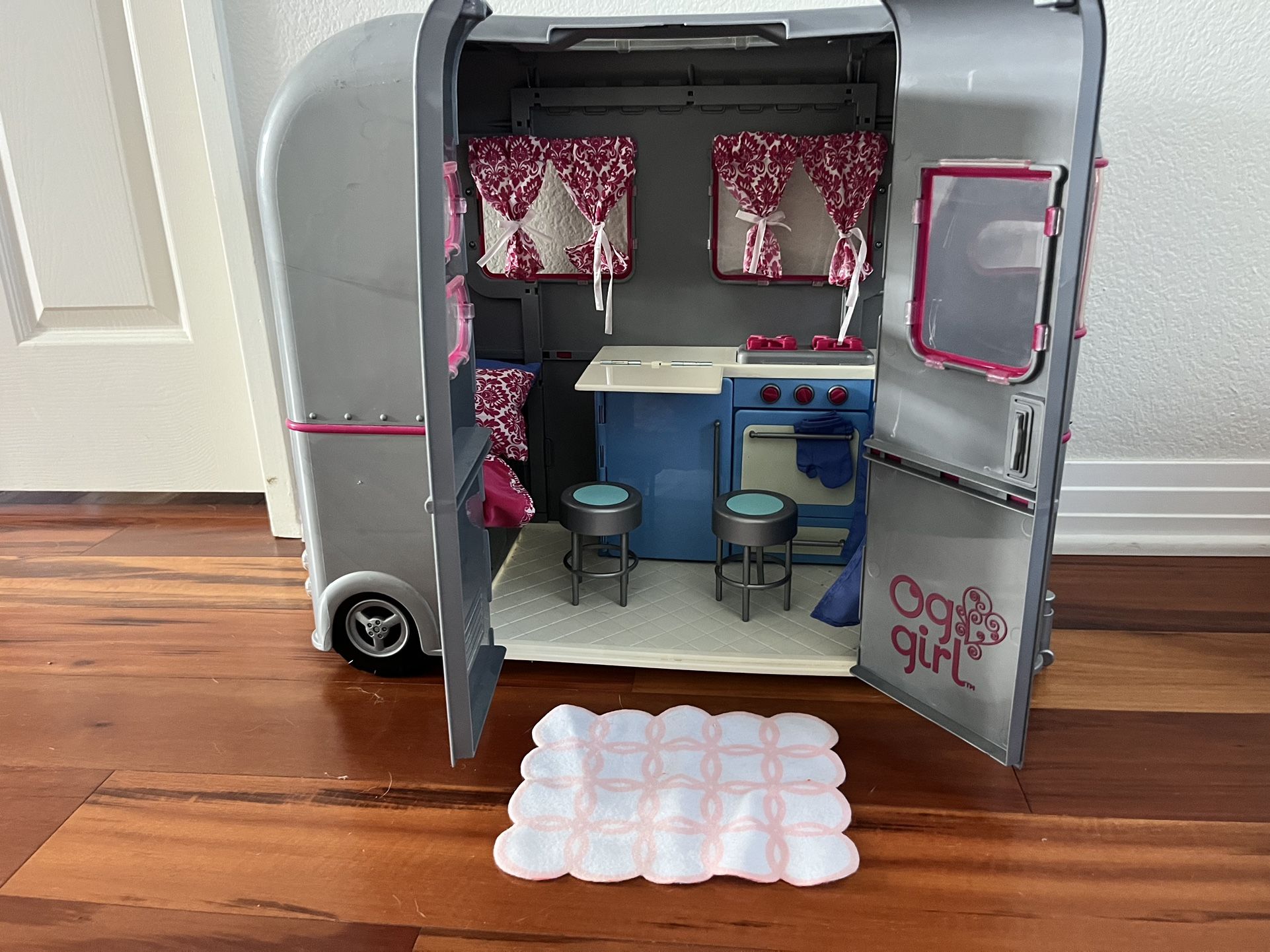Large American Girl Doll Camper/RV! for Sale in Torrance, CA - OfferUp