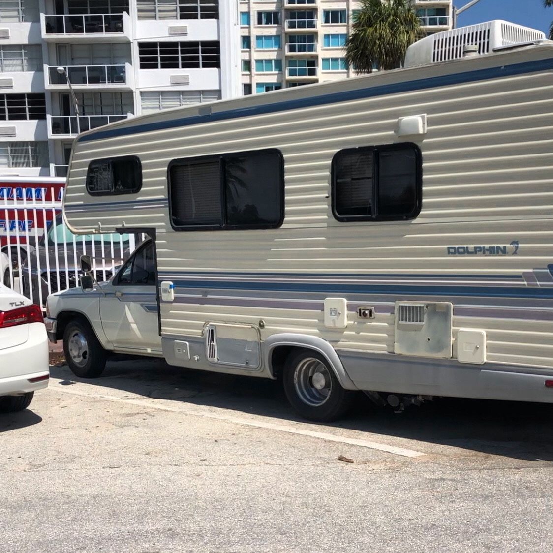 1992 Toyota dolphin RV 50,000 mi great shapes class C motorhome (easy ...