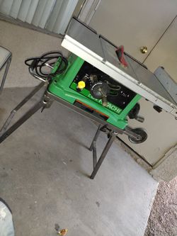 Hitachi 10-in 15-Amp Table Saw At