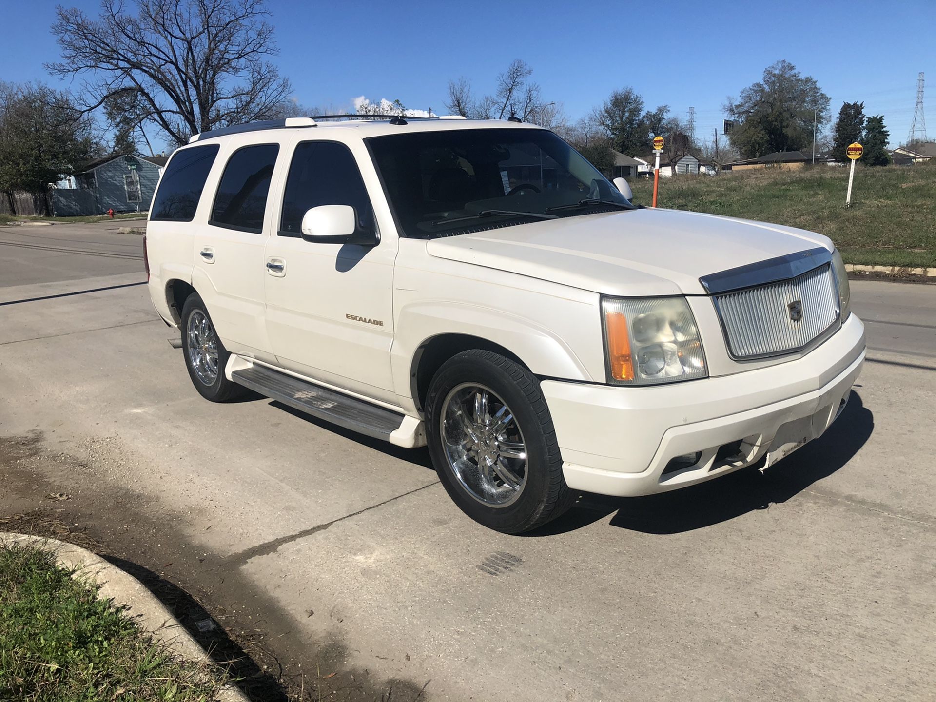 Pearl White Cadillac Escalade for Sale in Houston, TX - OfferUp