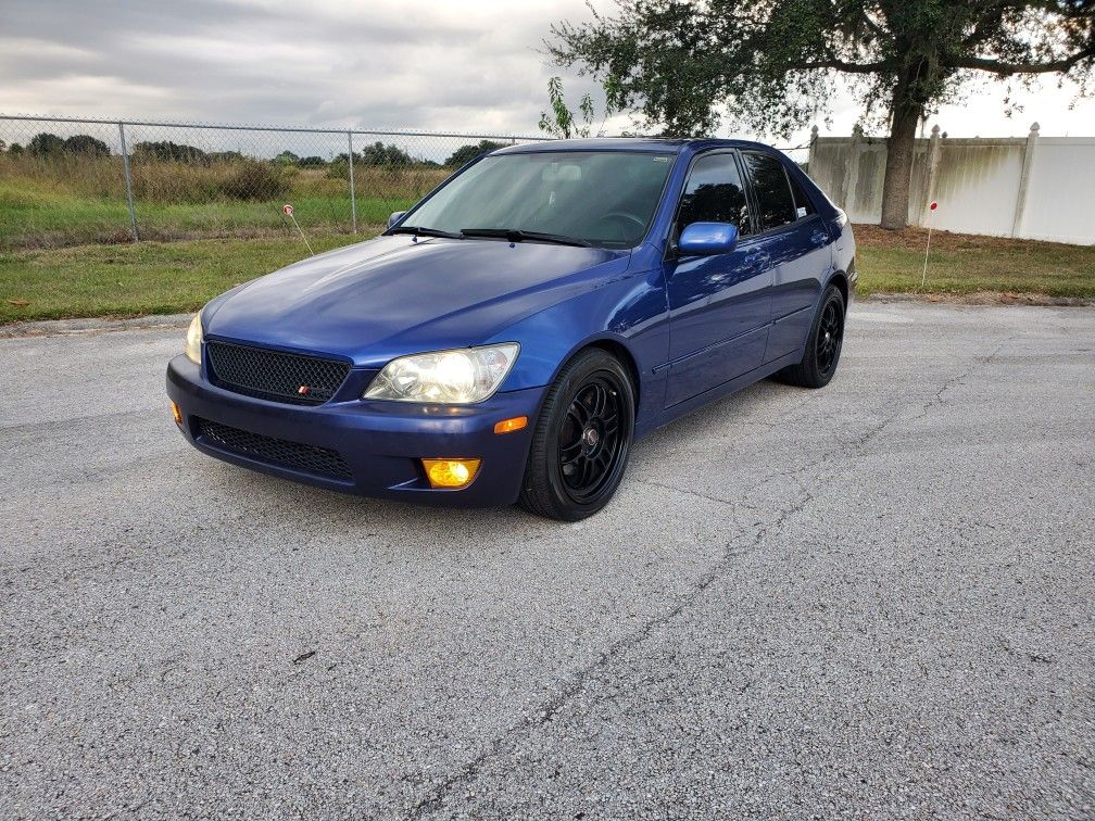2002 Lexus IS 300 for Sale in Mount Dora, FL - OfferUp