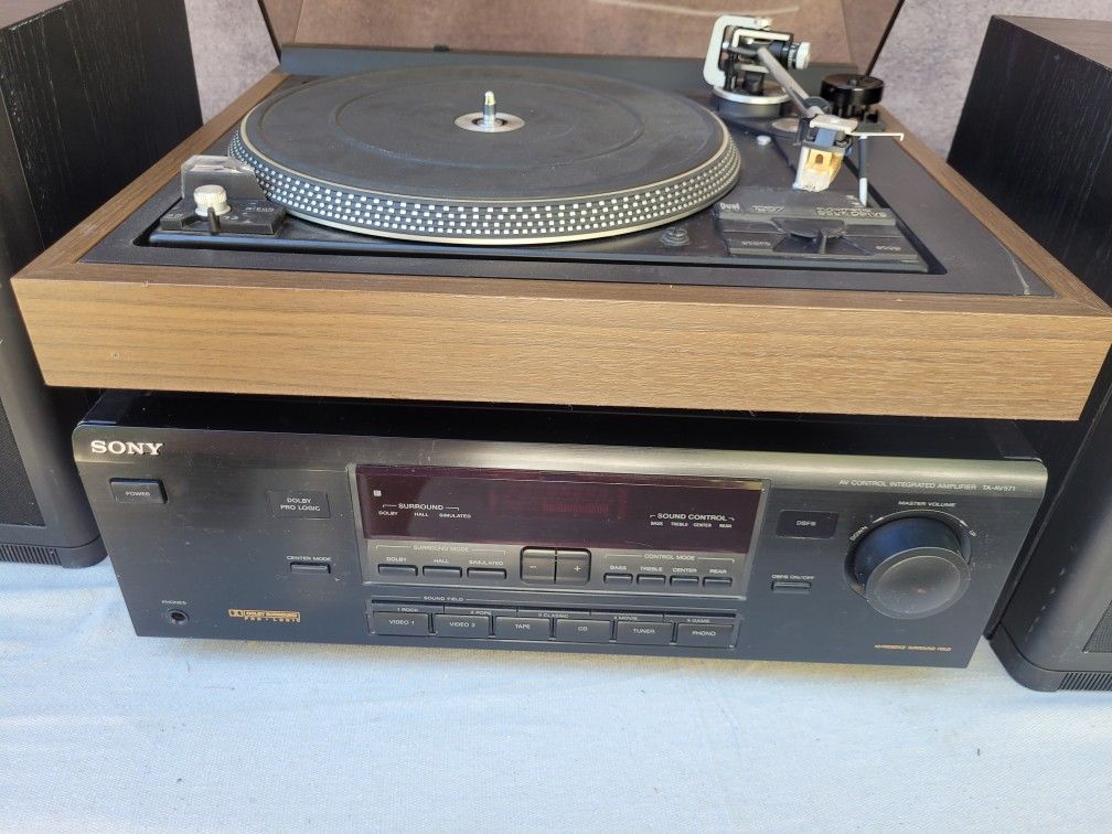 Vintage Vinyl Stereo System for Sale in Topanga, CA - OfferUp