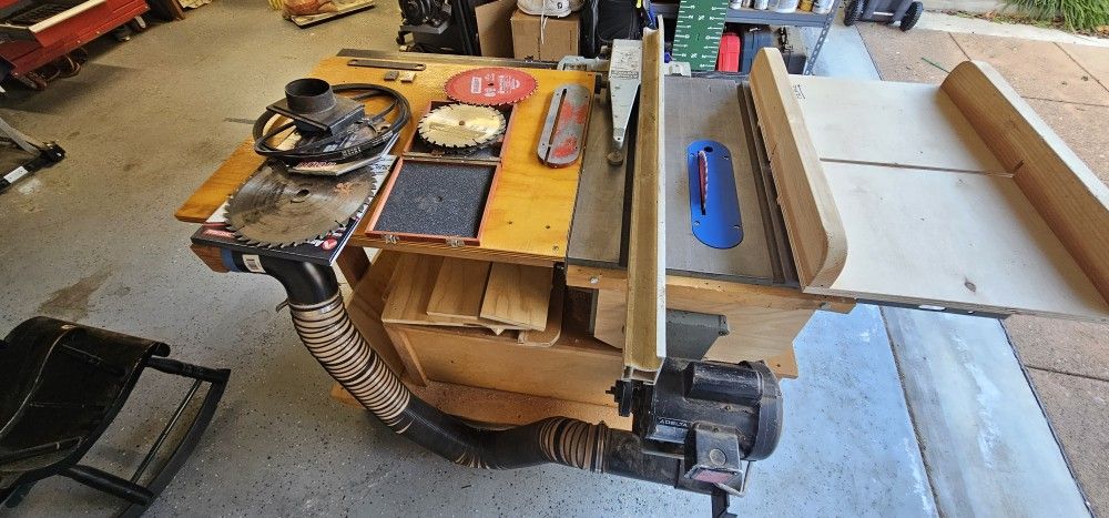 Delta Contractors Table Saw W/ Cabinet & DADO Stack for Sale in Irvine ...