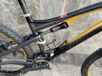 2013 SPECIALIZED STUMPJUMPER FSR FULL SUSPENSION ROCK SHOX