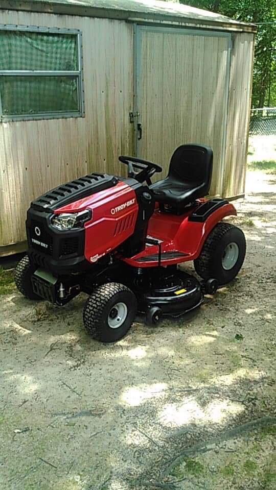 Troybilt Super Bronco 46-inch Hydro Riding Lawn Mower / Tractor for ...