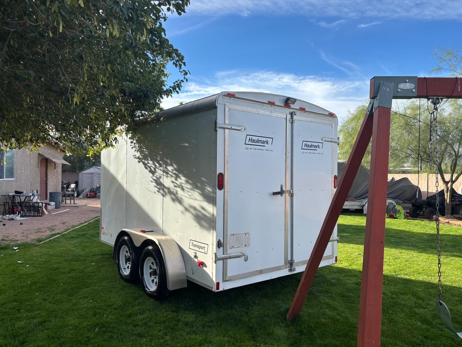 Haulmark Enclosed Tráiler 7x12 for Sale in Mesa, AZ - OfferUp