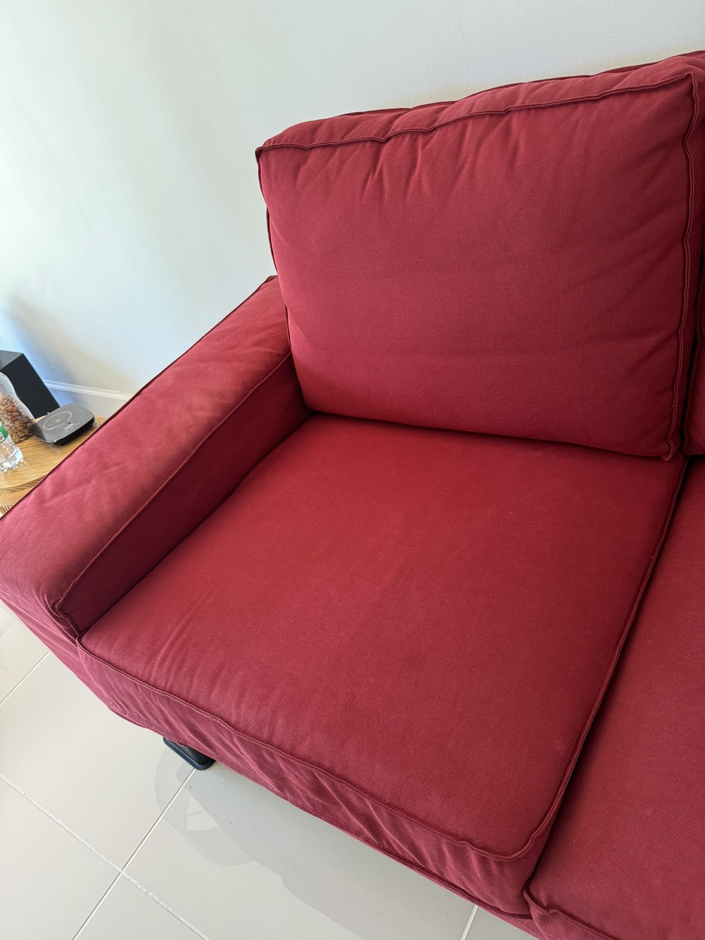 Kivik red store