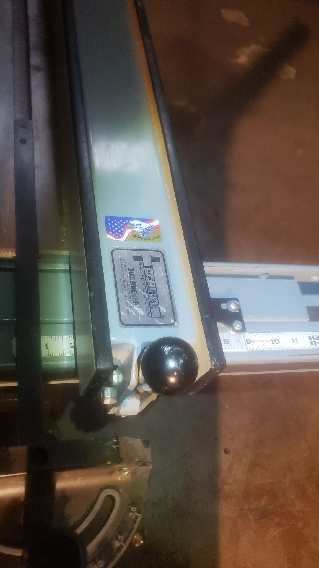 Delta contractor table saw w/upgraded rip fence and extension out feed ...