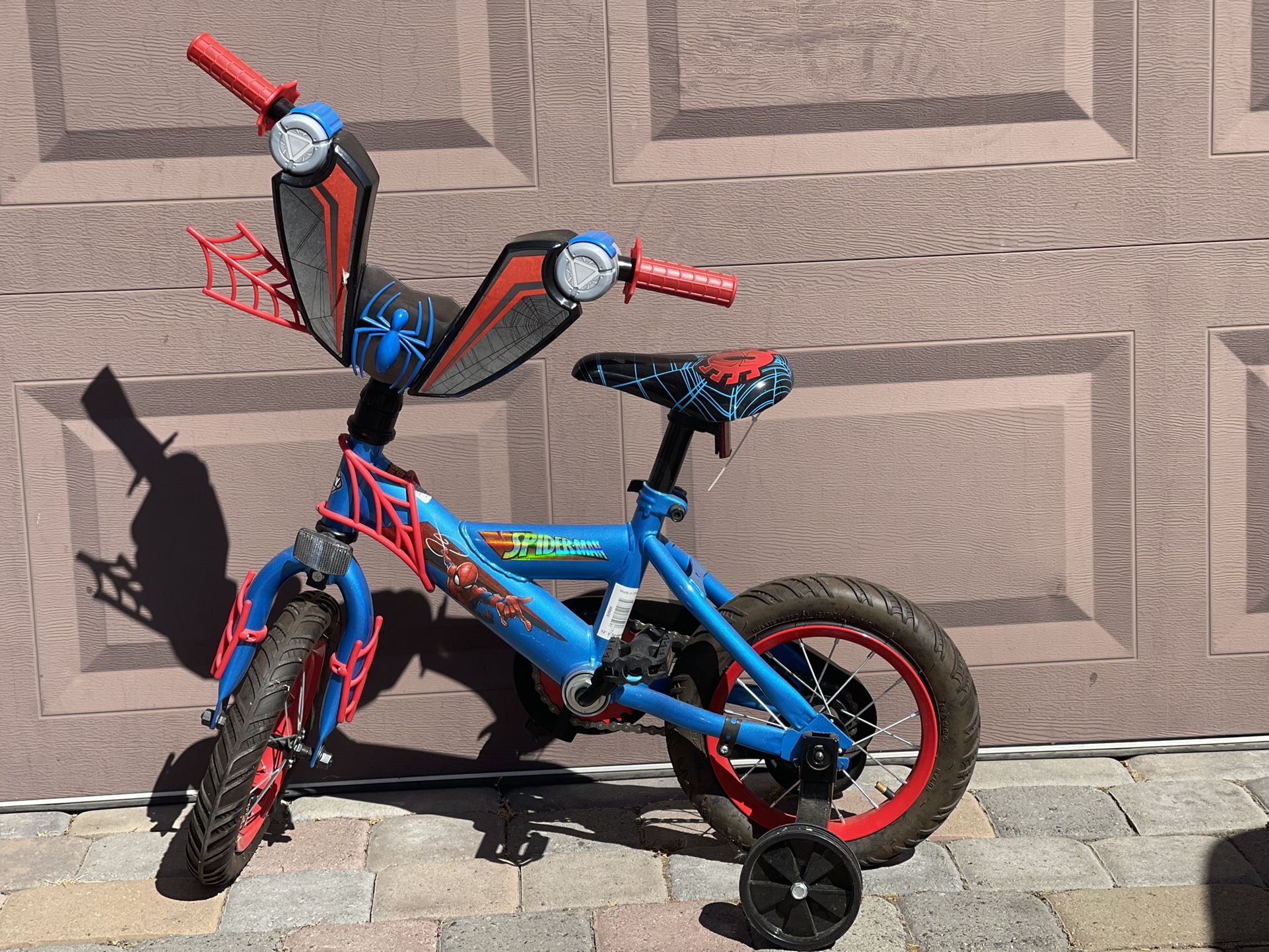 Marvel Spider-Man Kids Bike for Sale in Dixon, CA - OfferUp