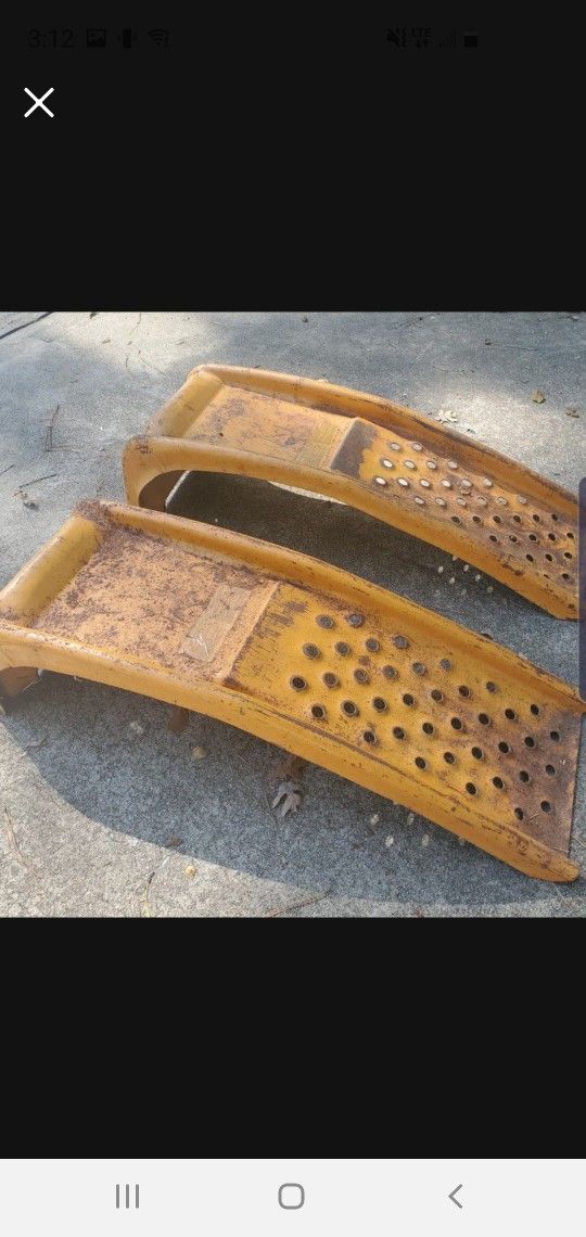 Tru-Cut Heavy Duty Metal Vehicle Ramps, 9000 lbs Capacity for Sale in ...