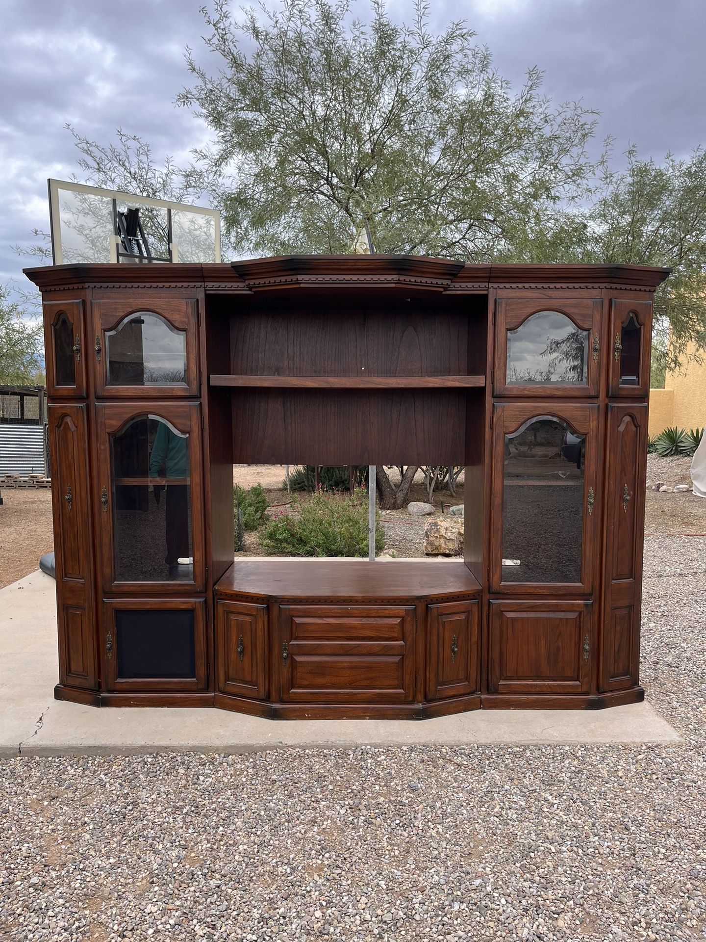 Beautiful Entertainment center for Sale in Tucson, AZ - OfferUp